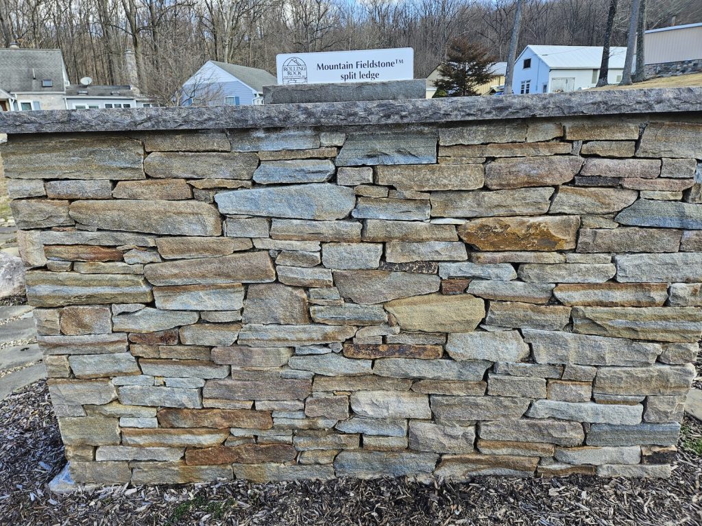 Mountain Fieldstone™ split ledge - Rolling Rock Building Stone