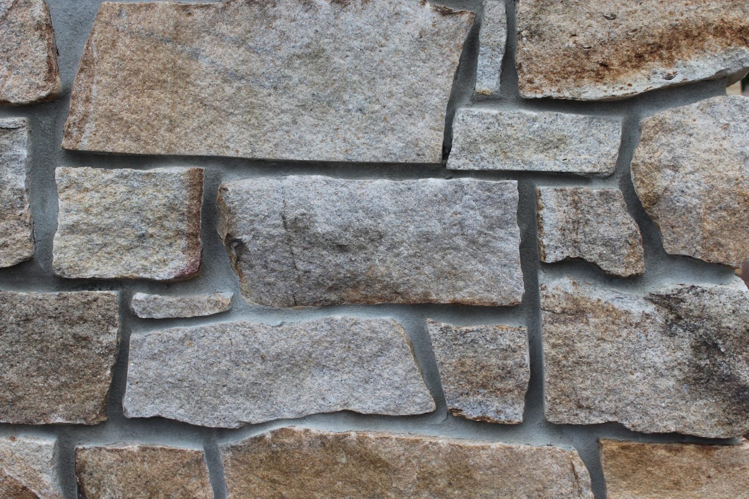 Thin Stone Veneer Archives - Rolling Rock Building Stone